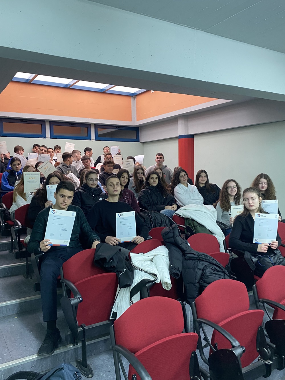 Απονομή πτυχίων Αγγλικών - Εκπαιδευτήρια Ν. Μπακογιάννη